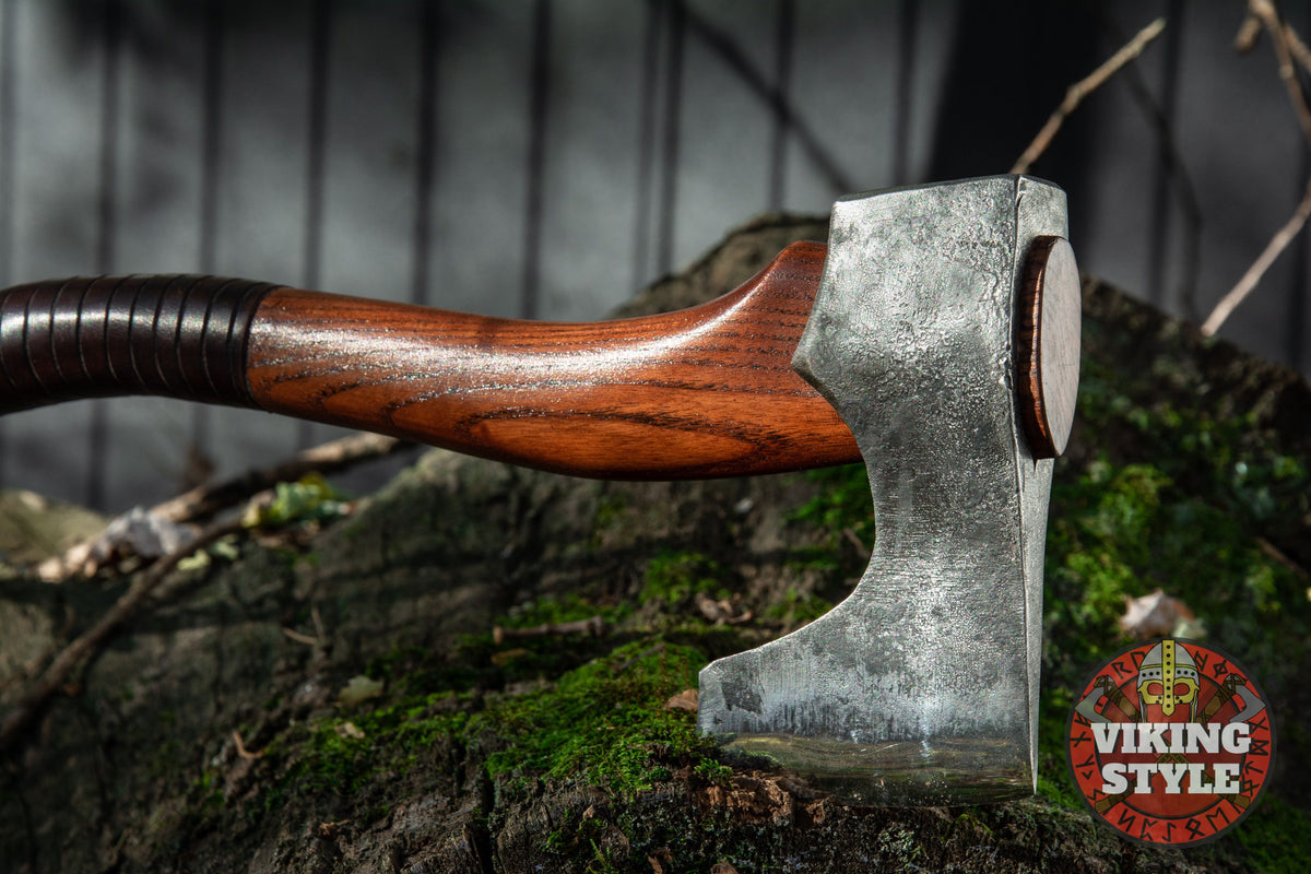 Single Handed Bearded Axe - Balder — VikingStyle