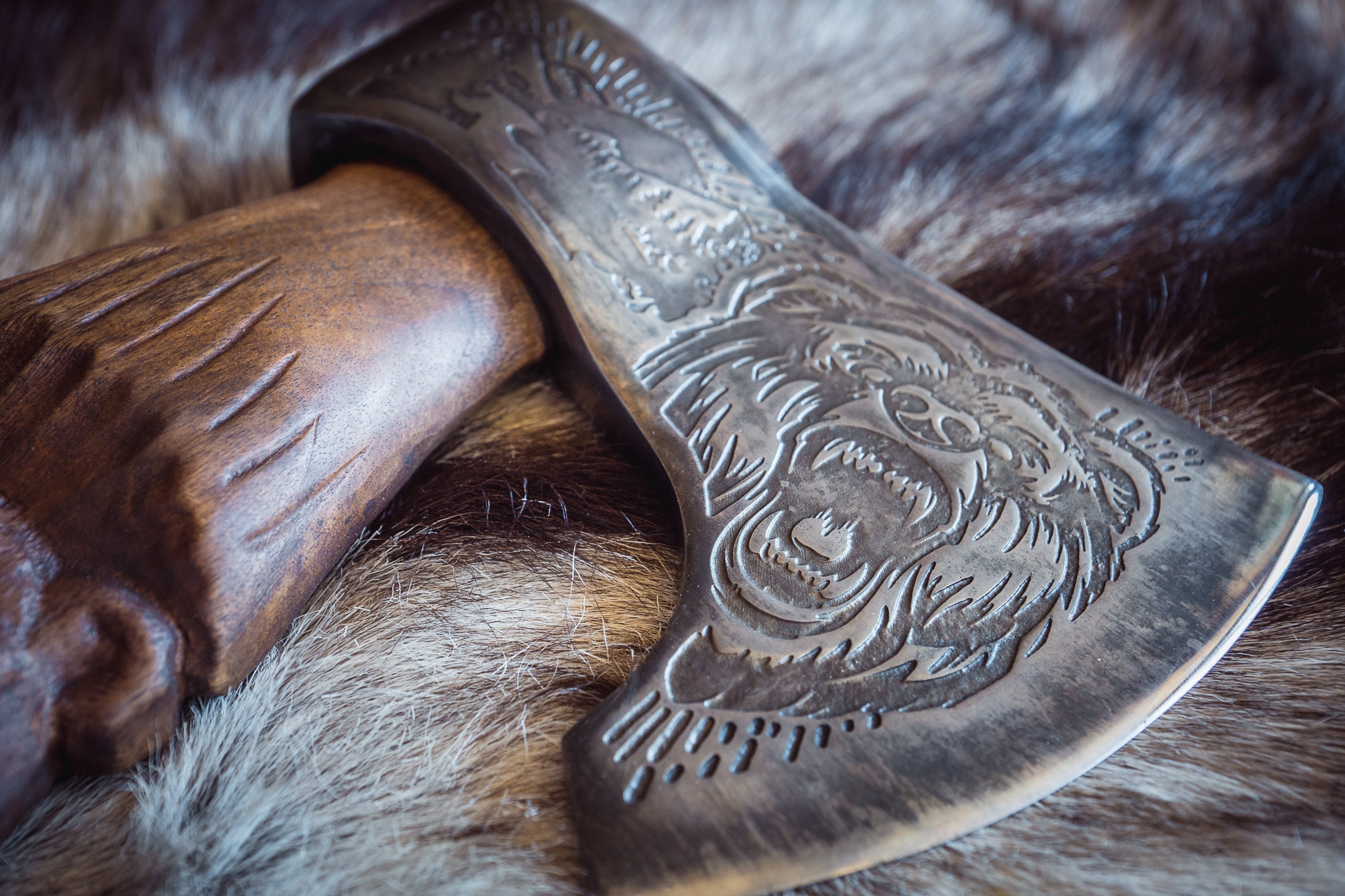 Handmade Viking Axe - Bear — VikingStyle